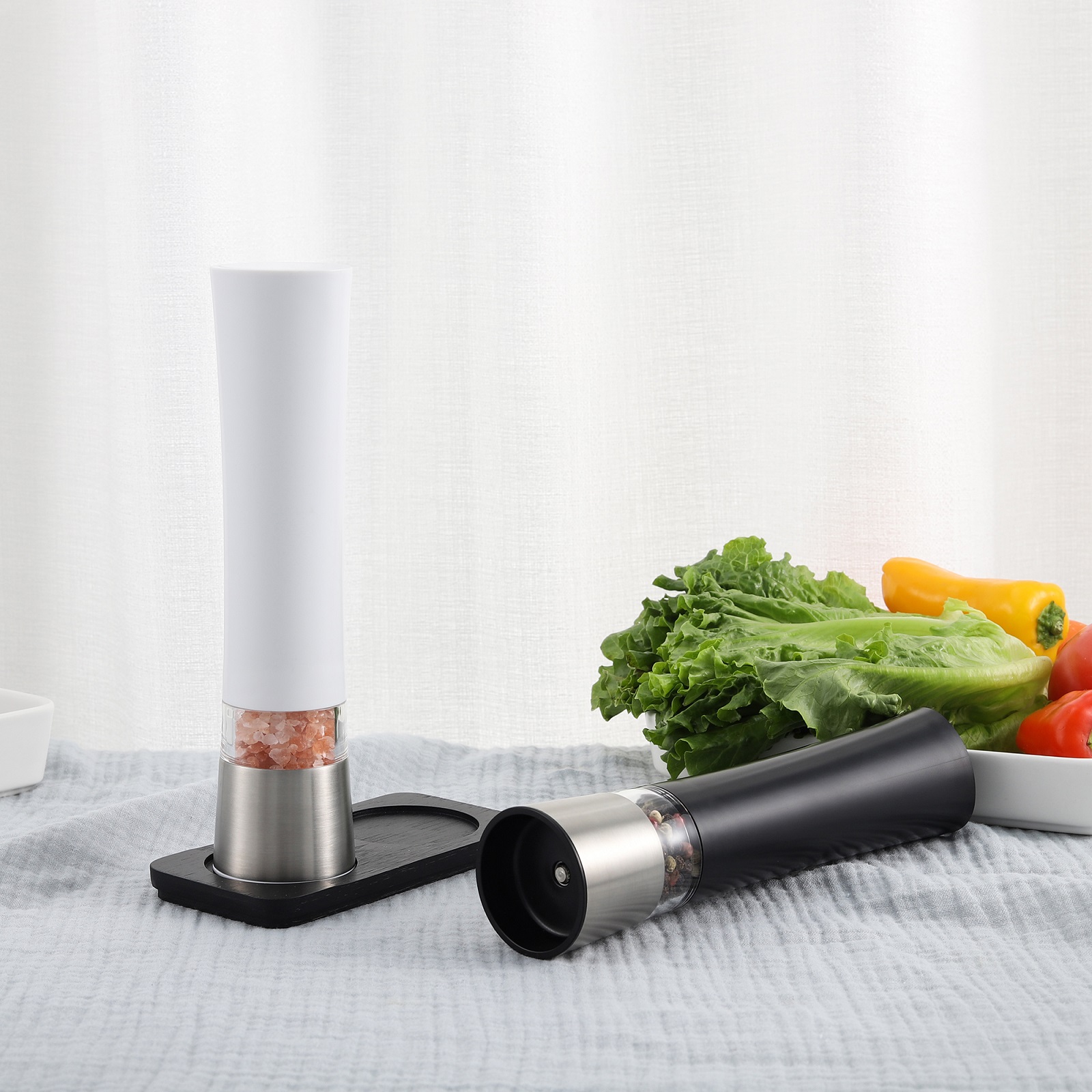 One Hand Shake Grinder set ワンハンドシェイクグラインダーセット | KITCHEN to TABLEのプレゼント ...