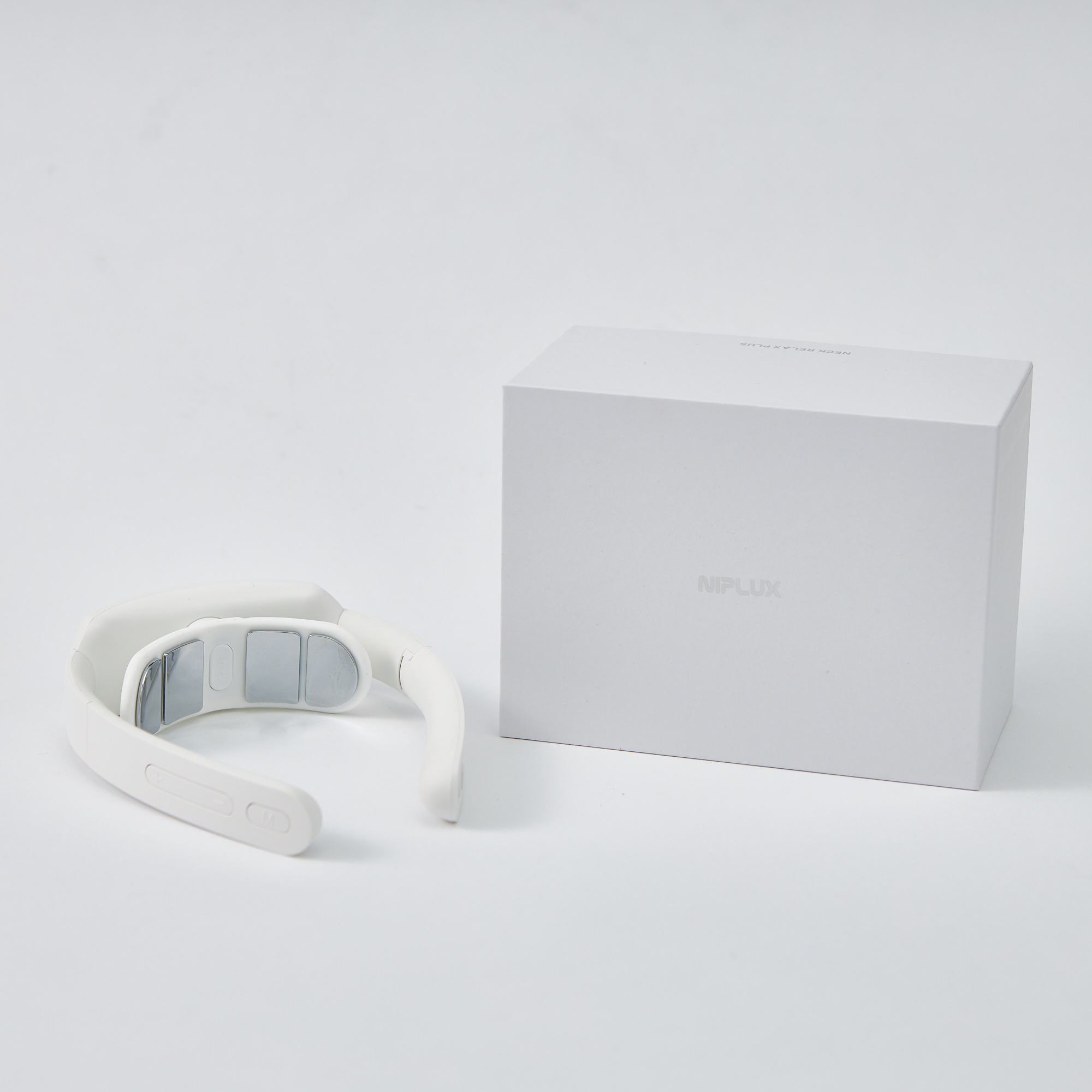 【温熱&EMS】ポータブルネックケア＜NECK RELAX PLUS＞ | NIPLUX（ニップラックス）のプレゼント・ギフト通販 ...