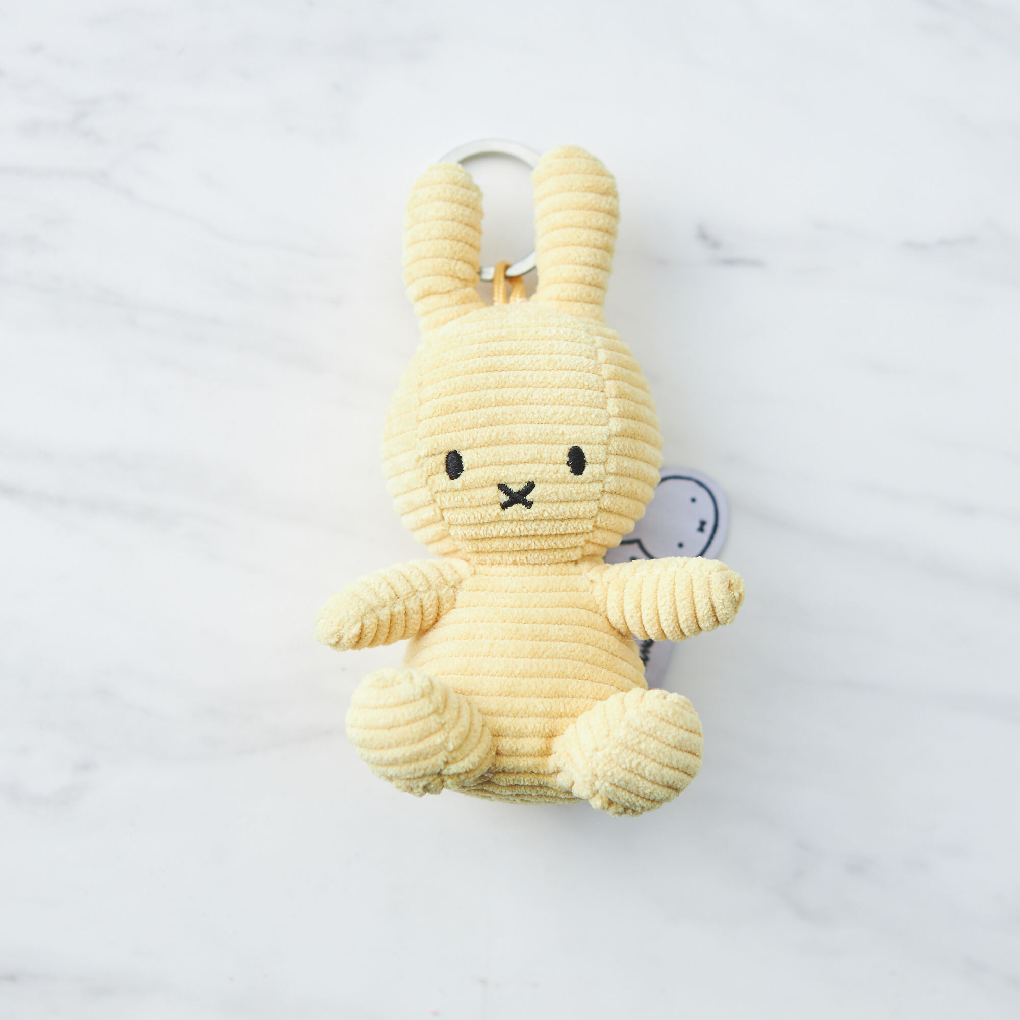 【カラバリ商品】ミッフィーキーチェーンとイニシャルハンカチ | karendo（カレンド） BON TON TOYS（ボントントイズ） TANP（タンプ）ピンクリボンボックスのプレゼント ...