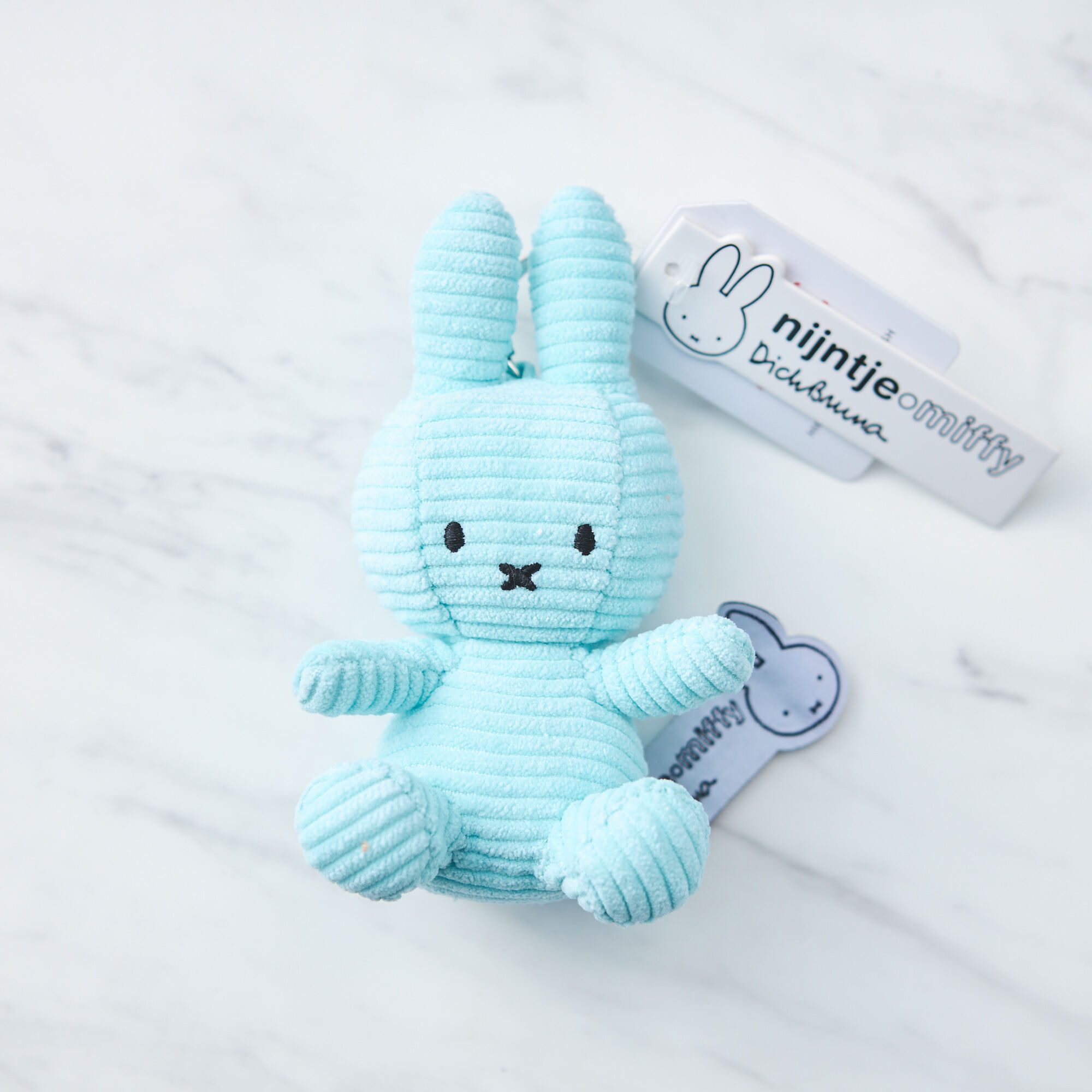 【カラバリ商品】ミッフィーキーチェーンとイニシャルハンカチ | karendo（カレンド） BON TON TOYS（ボントントイズ） TANP（タンプ）ピンクリボンボックスのプレゼント ...