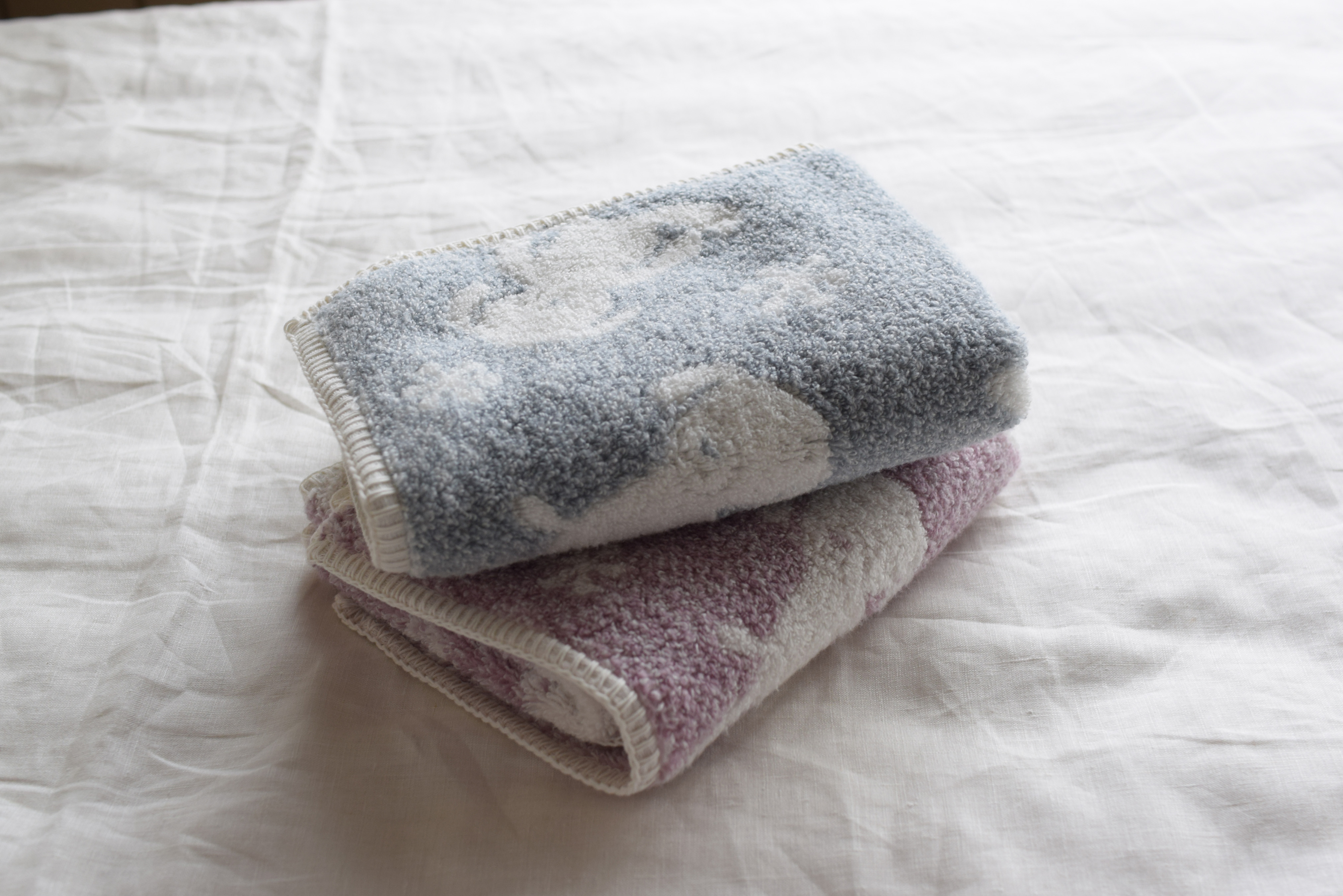 【名入れギフト】パフ フード付きバスタオルギフト | kontex（コンテックス）のプレゼント・ギフト通販 | TANP（タンプ）