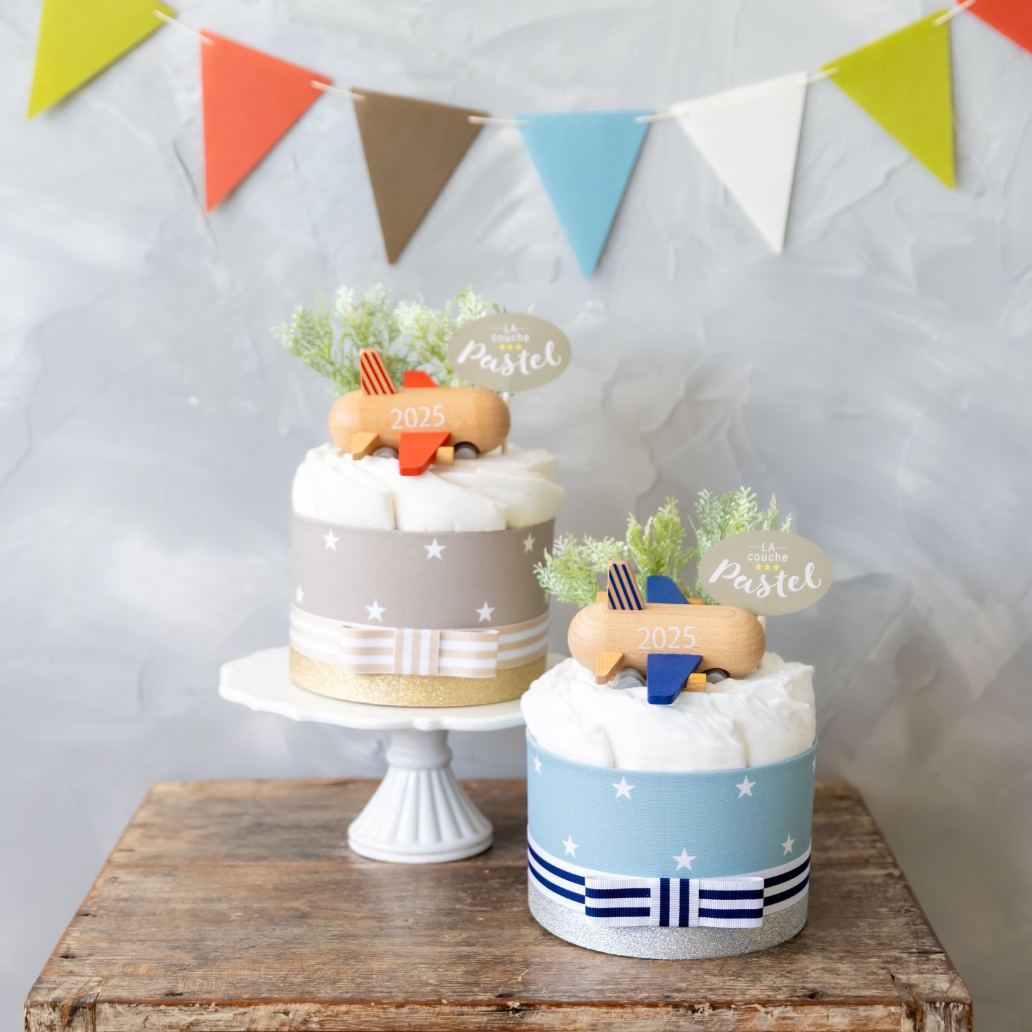 2025年限定年号ロゴ入り「kiko+」のmini jet付オーガニックおむつケーキ1段／全2色 | LA couche Pastel（ラクーシュパステル）のプレゼント・ギフト通販 ...
