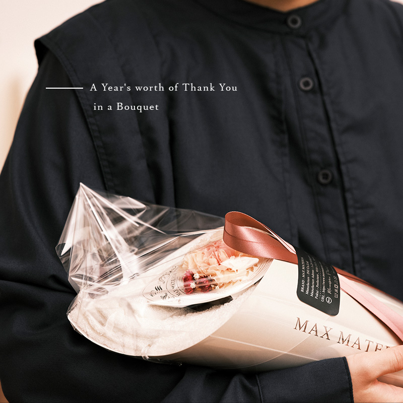 【数量限定】カーネーション花束フェイスタオル CARNATION FACE TOWEL PEARL | MAXMATERIA（マックスマテリア）のプレゼント・ギフト通販 | TANP（タンプ）