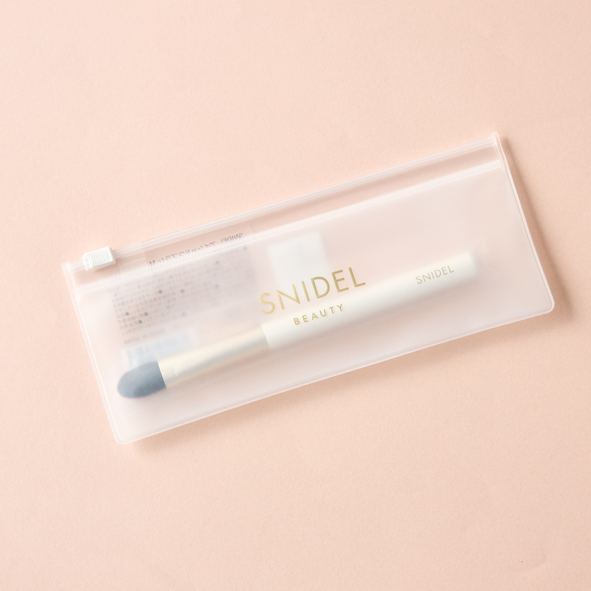 アイシャドウブラシ M | SNIDEL BEAUTY（スナイデル ビューティ）のプレゼント・ギフト通販 | TANP（タンプ）