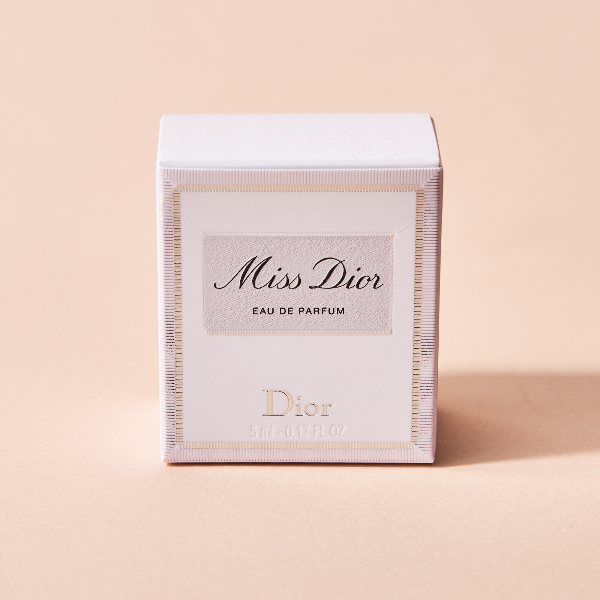 【ギフトBOX付】ディオール香水＆花のチョコレートセット | CHRISTIAN DIOR （クリスチャン ディオール） TANP（タンプ）ピンクリボンボックス karendo（カレンド）の ...