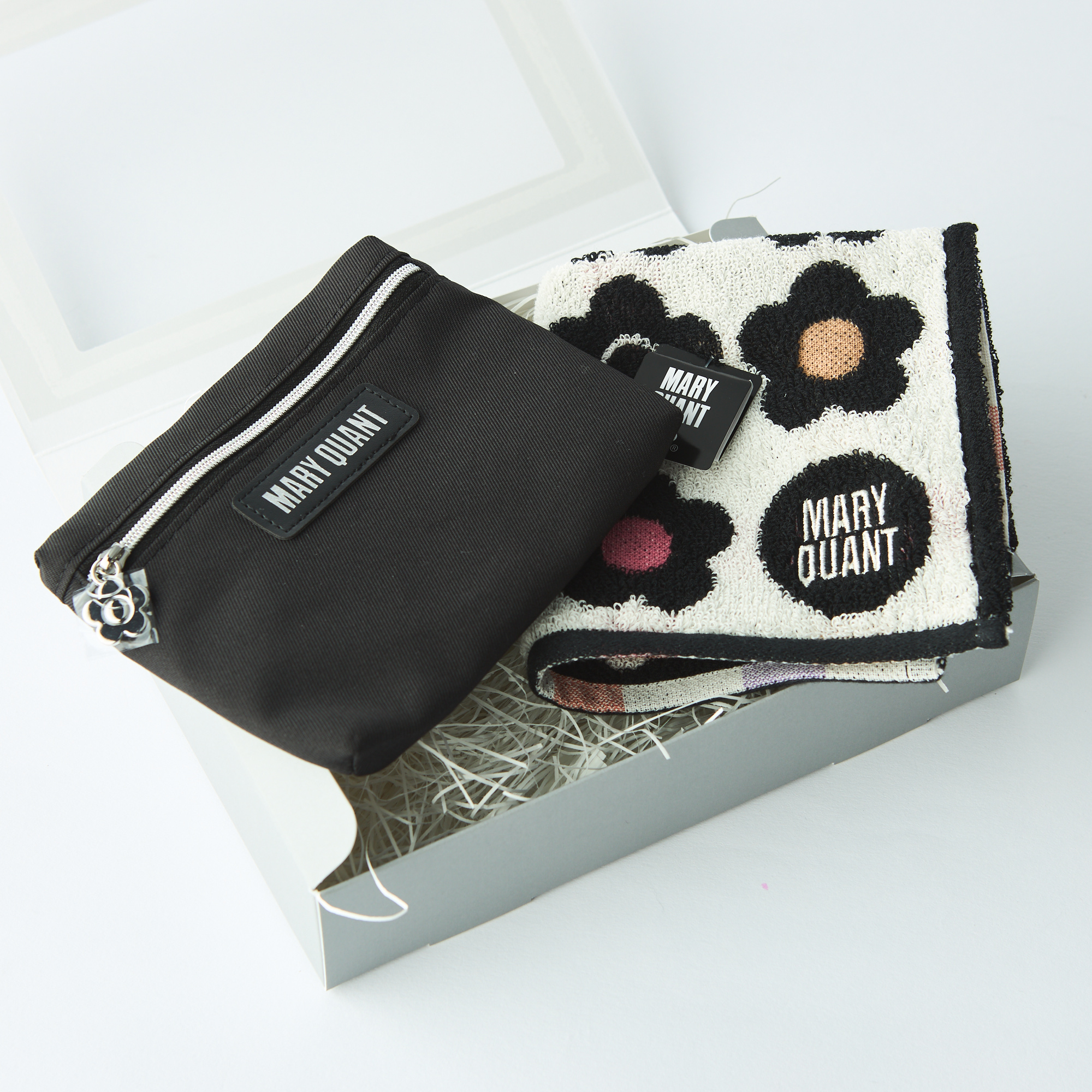 【BOX】人気ブランドのハンカチとポーチ | MARY QUANT（マリークワント） TANP（タンプ）ピンクリボンボックスのプレゼント・ギフト通販 | TANP（タンプ）