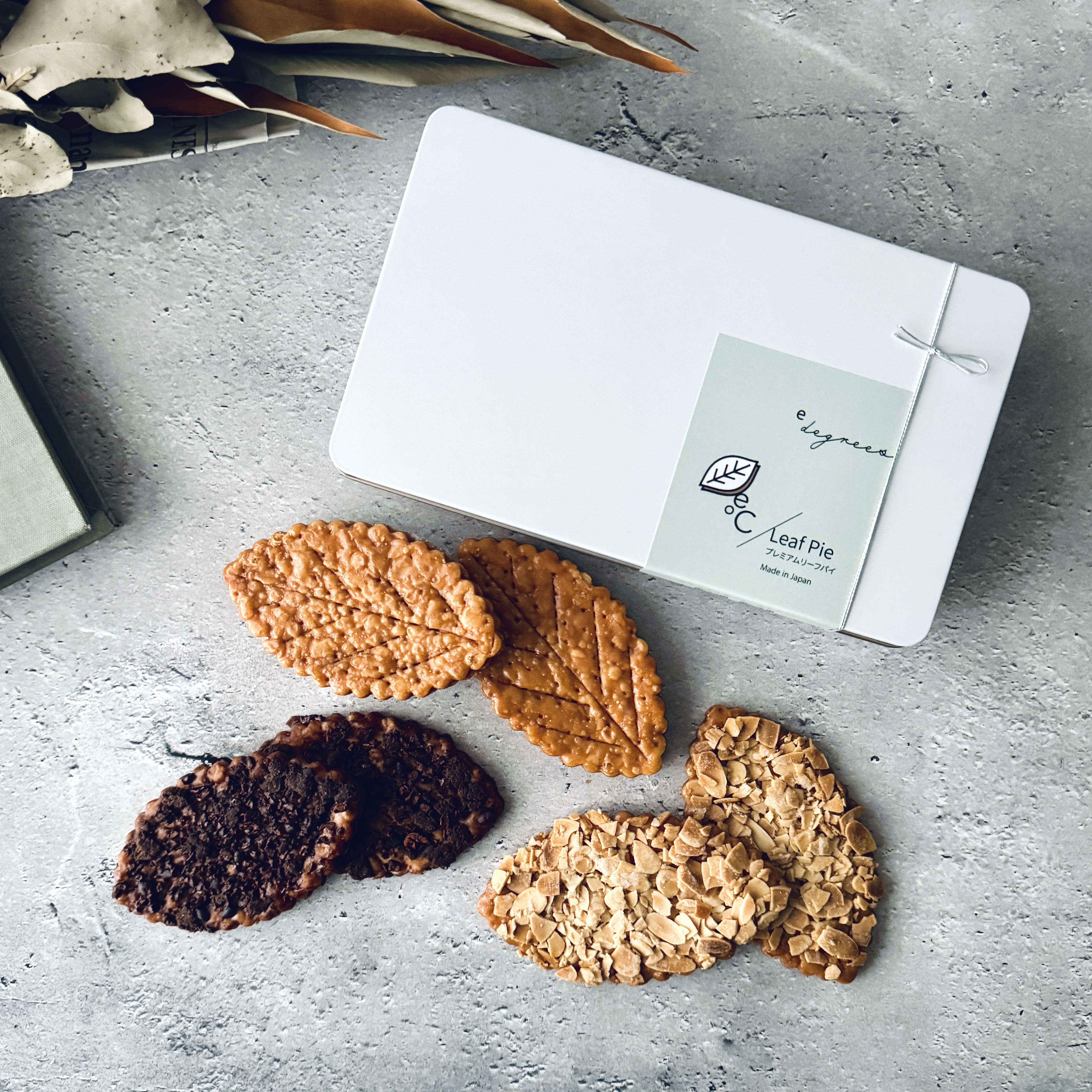 リーフパイ3種缶 6枚入り | e℃（イード）のプレゼント・ギフト通販 | TANP（タンプ）