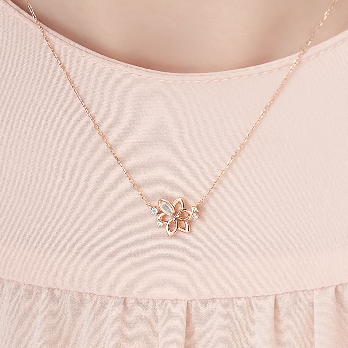 【7月誕生花】シルバー ユリ ネックレス | Canal4℃（カナルヨンドシー）のプレゼント・ギフト通販 | TANP（タンプ）